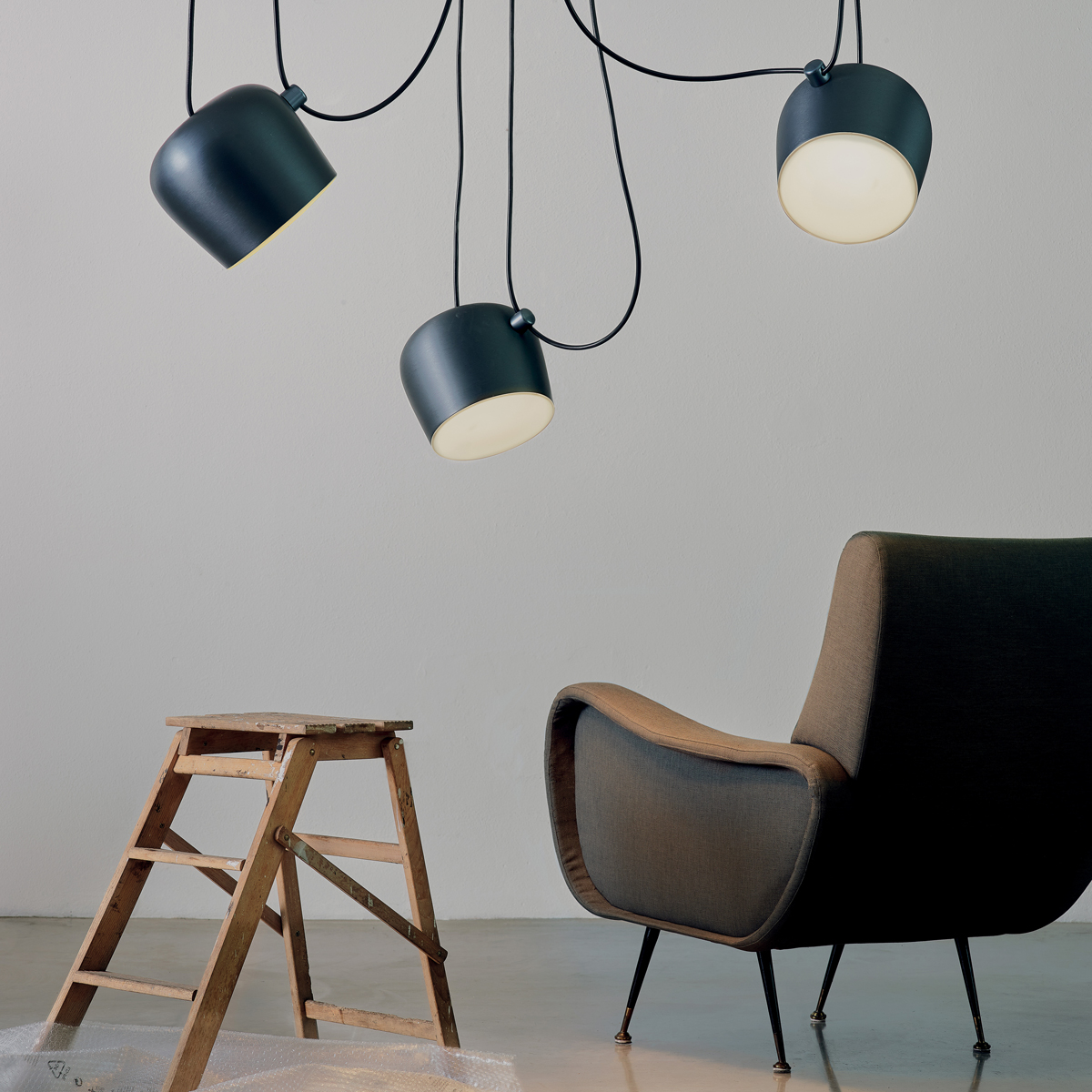 AIM Multi Light Pendant by Flos Lighting | FU009023BSS03 | FLO1043392