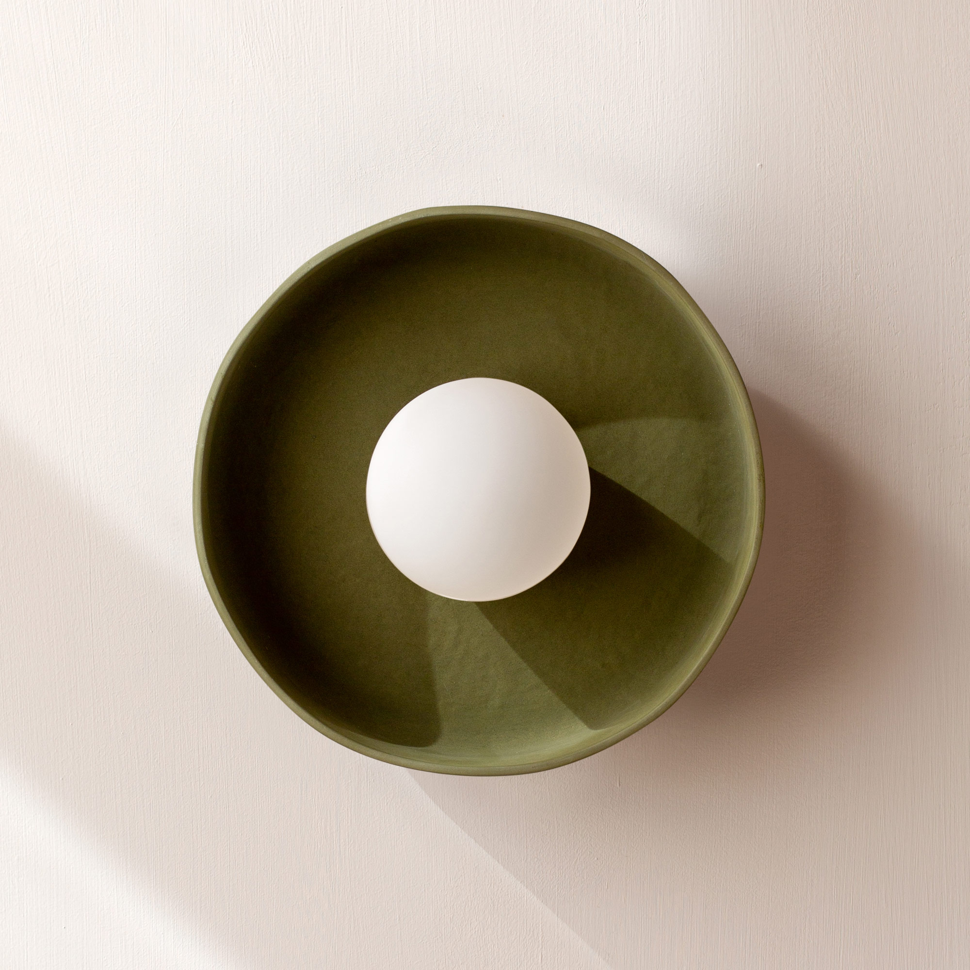 Ceramic Disc Orb Surface Mount by In Common With | CD-100040 | ICW1049340