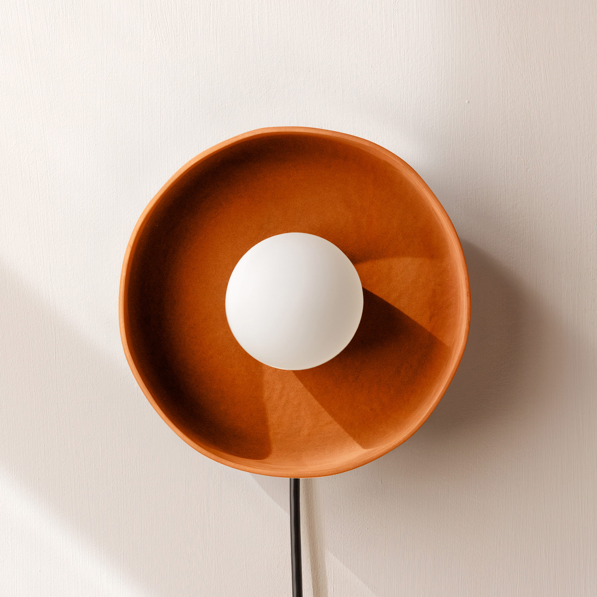 Ceramic Disc Orb Surface Mount by In Common With | CD-100043 | ICW1049343