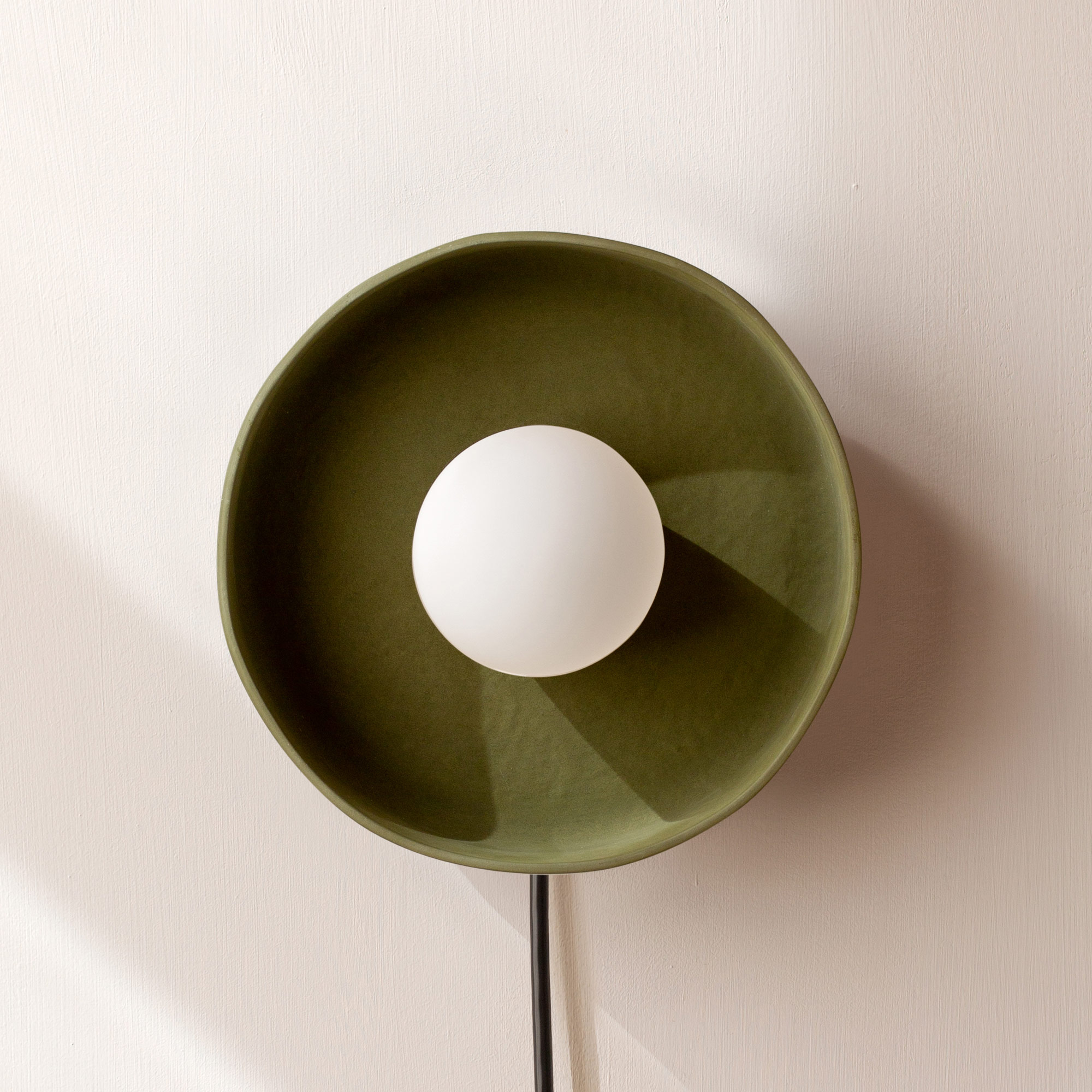 Ceramic Disc Orb Surface Mount by In Common With | CD-100045 | ICW1049345