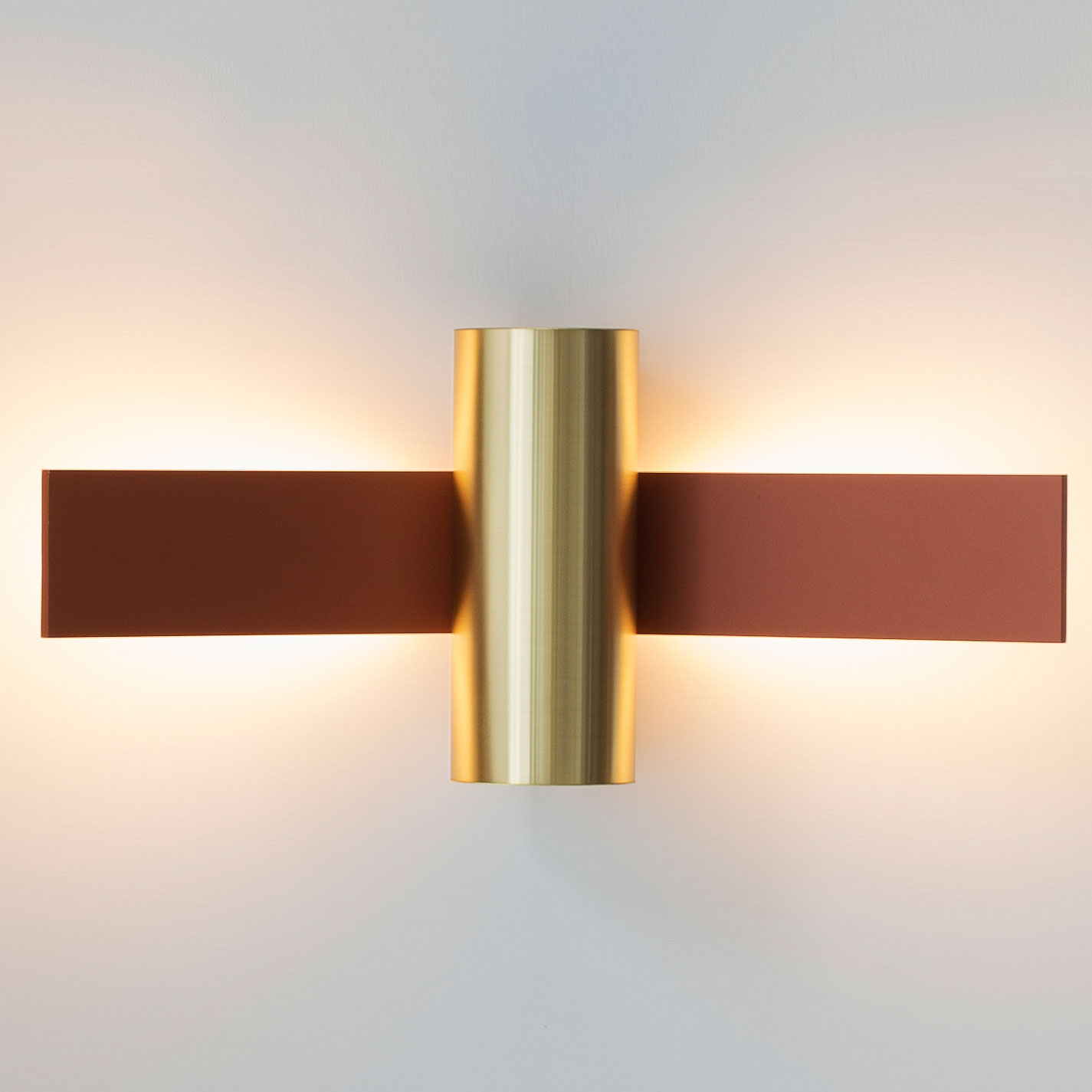 Nastro Angled Wall Sconce by Tooy | U563.43C25M01IND | TOY1140724
