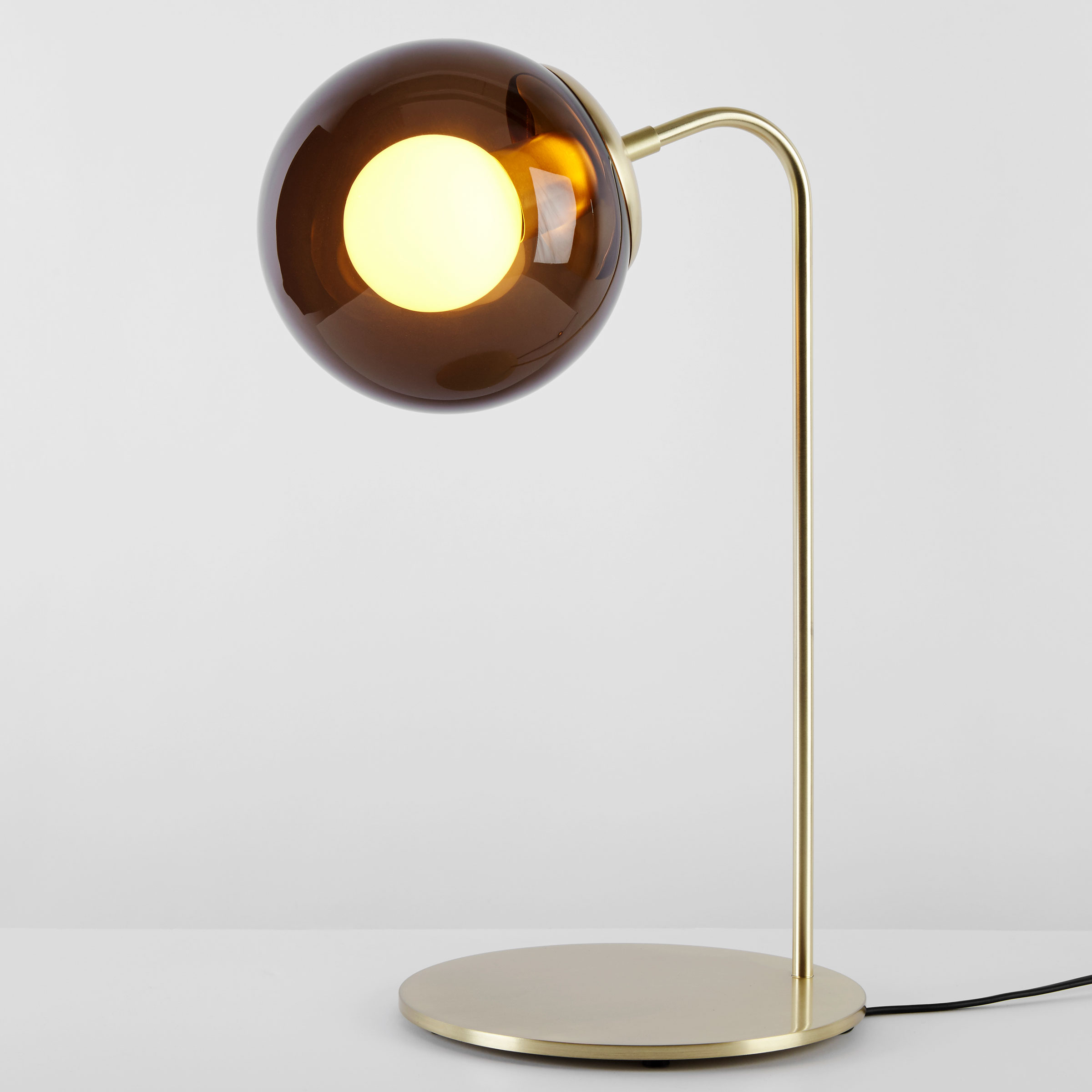 Modo Desk Lamp by Roll & Hill | MODD-BRA-SM-U | RNH1277371