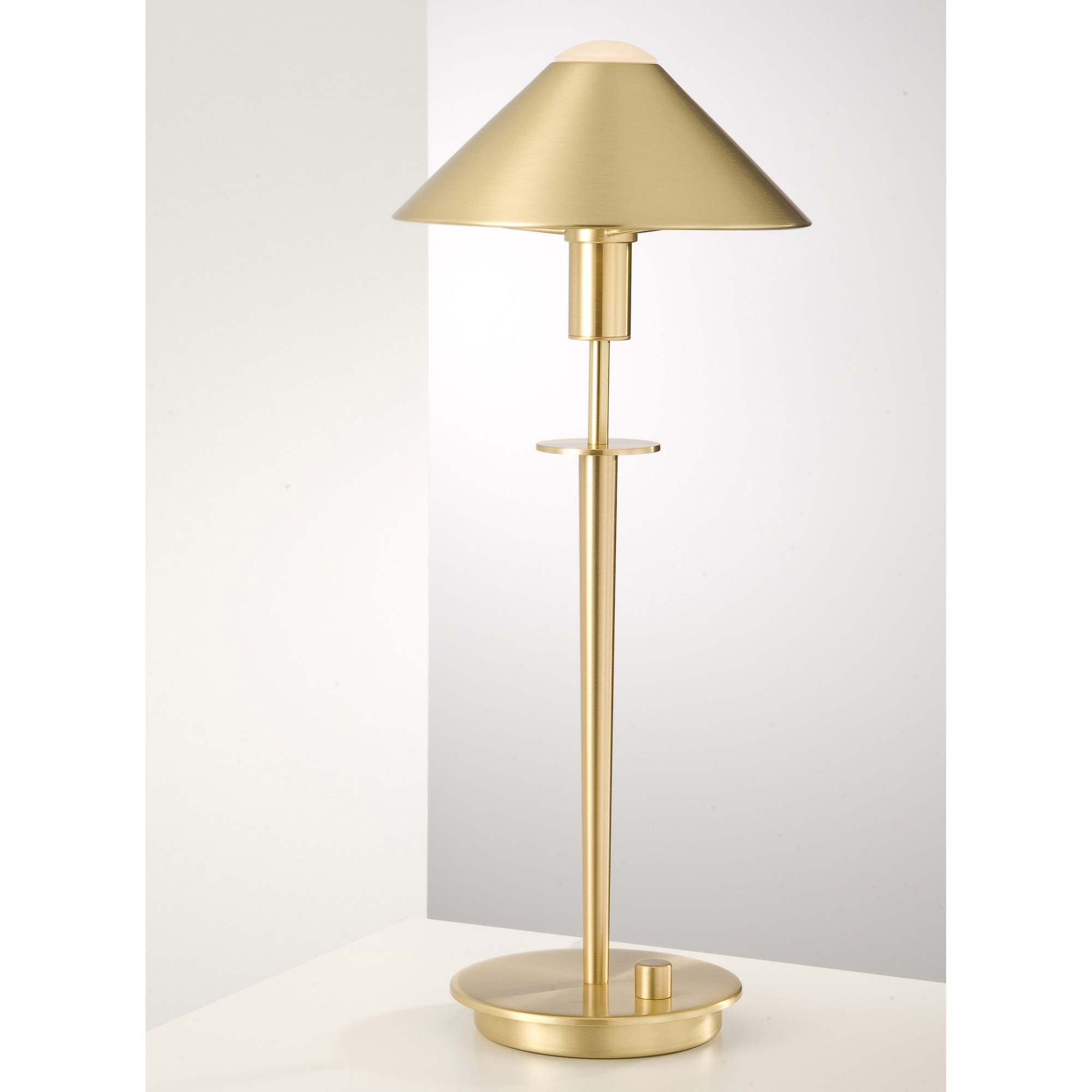 Aging Eye Table Lamp by Holtkoetter | 6504-BB | HLK471922