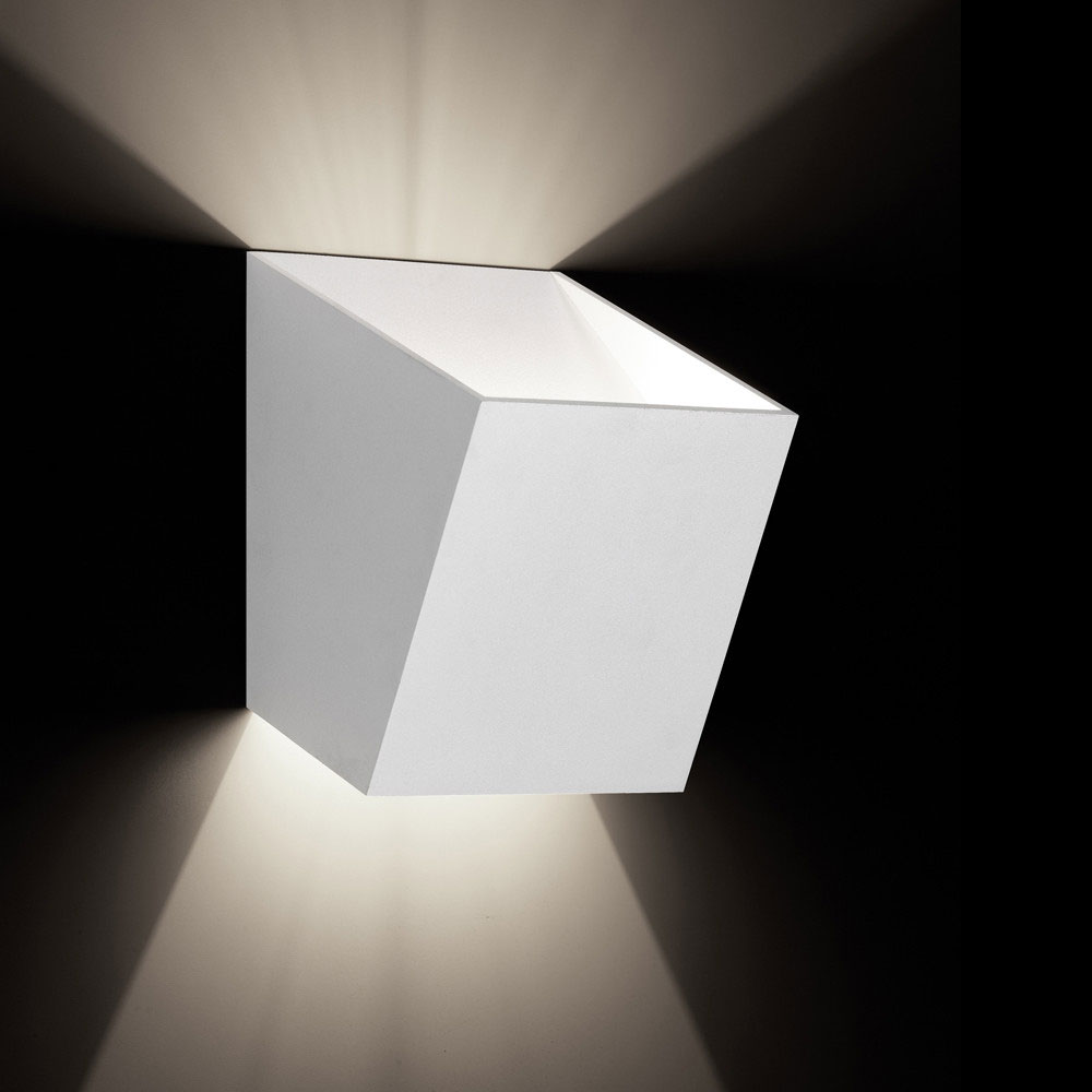 25 Degree Big Wall Light by tossB | T75A2DWL | TSB571087