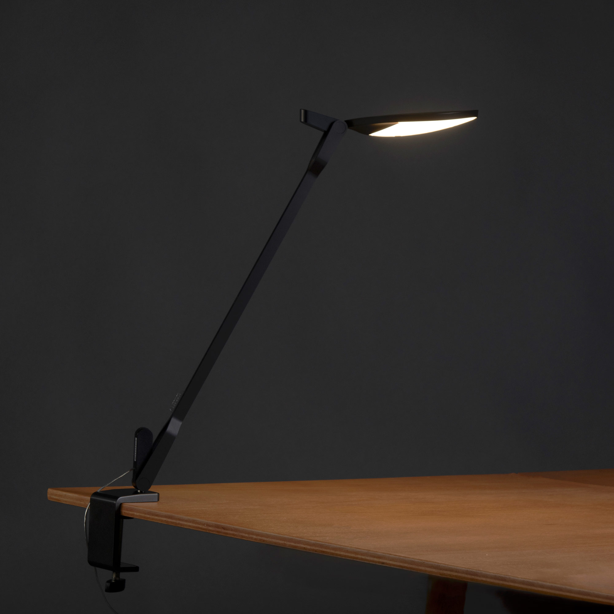 Splitty Desk Lamp by Koncept Lighting | SPY-W-MTB-USB-CLP | KNC872107