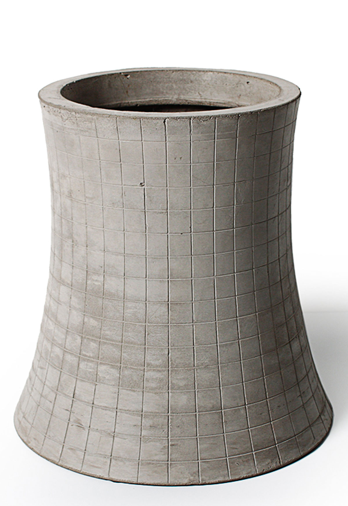 Urban Garden Flower Pot by Lyon Beton | DB-09106.3 | LYO898042