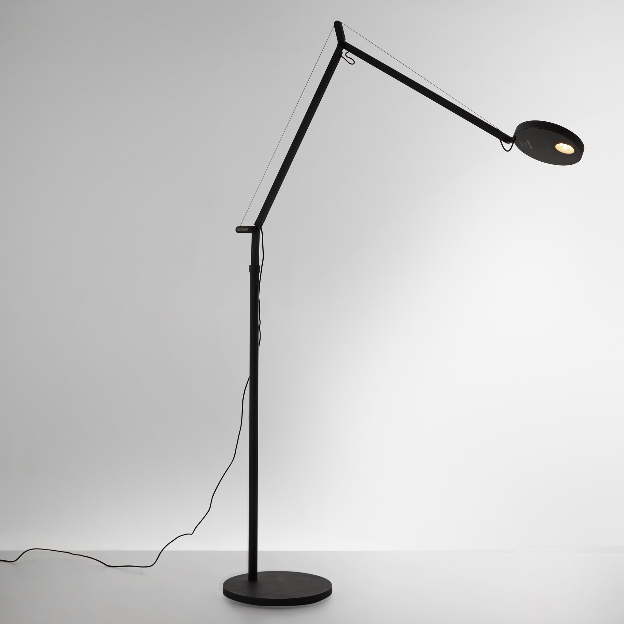 Demetra Floor Lamp by Artemide | DEM1215 | ART951217