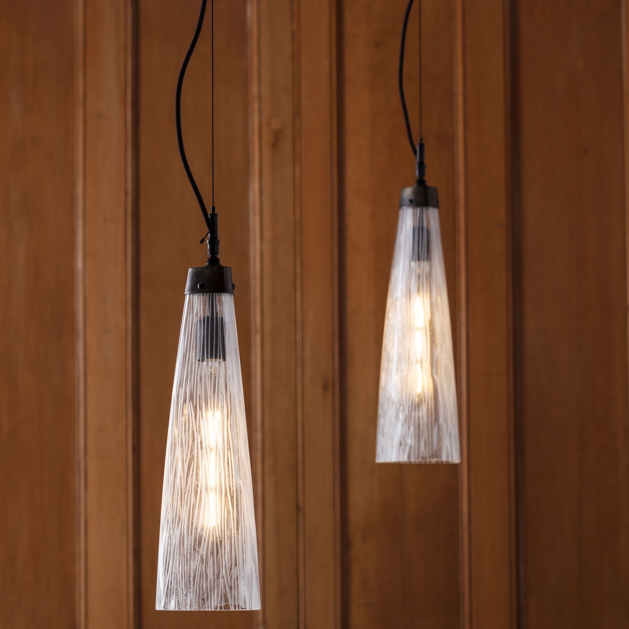 Willow Pendant by RENG | R-D74001