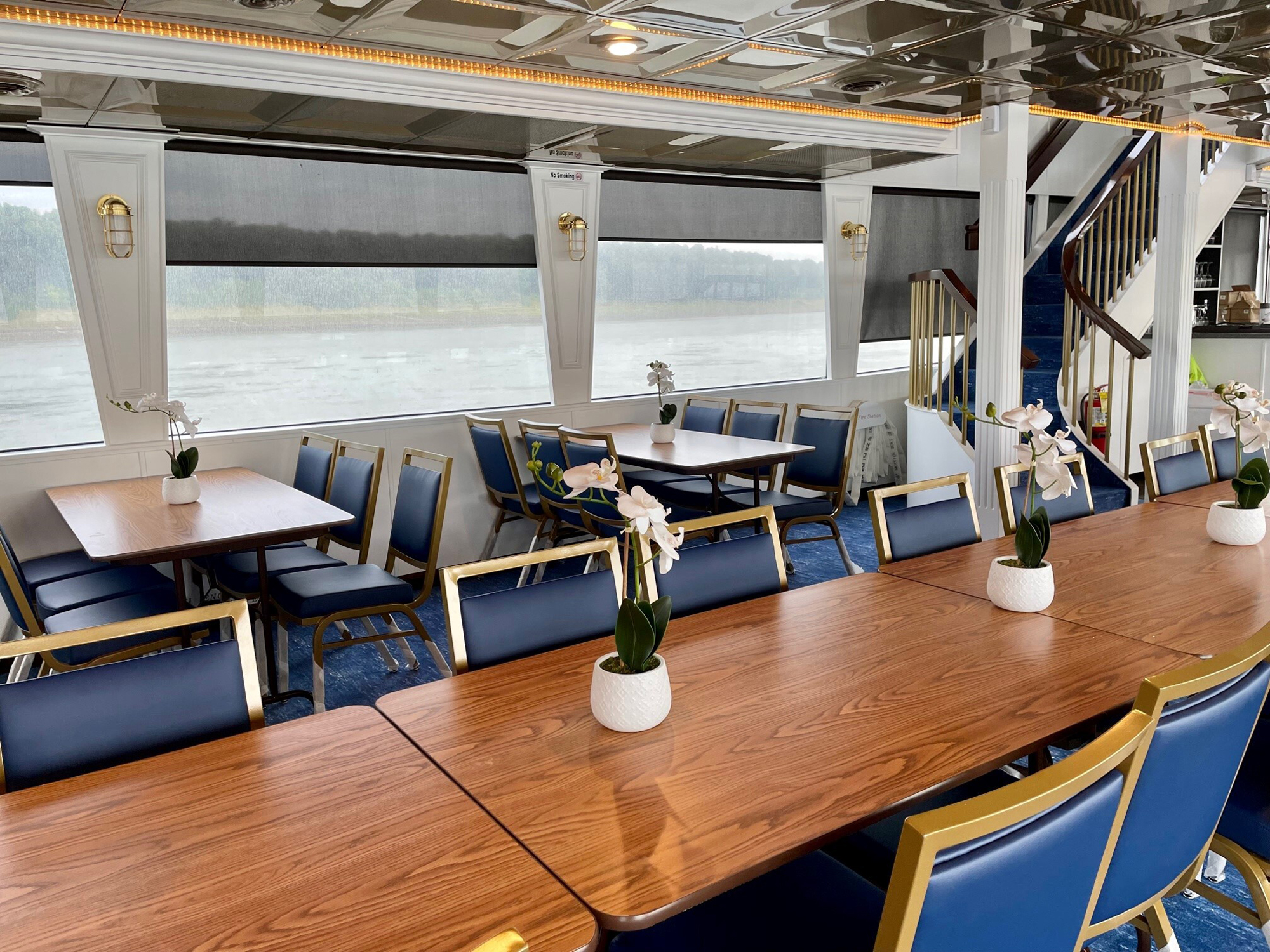 Installation Gallery | Restaurant Lighting | Wall Lighting