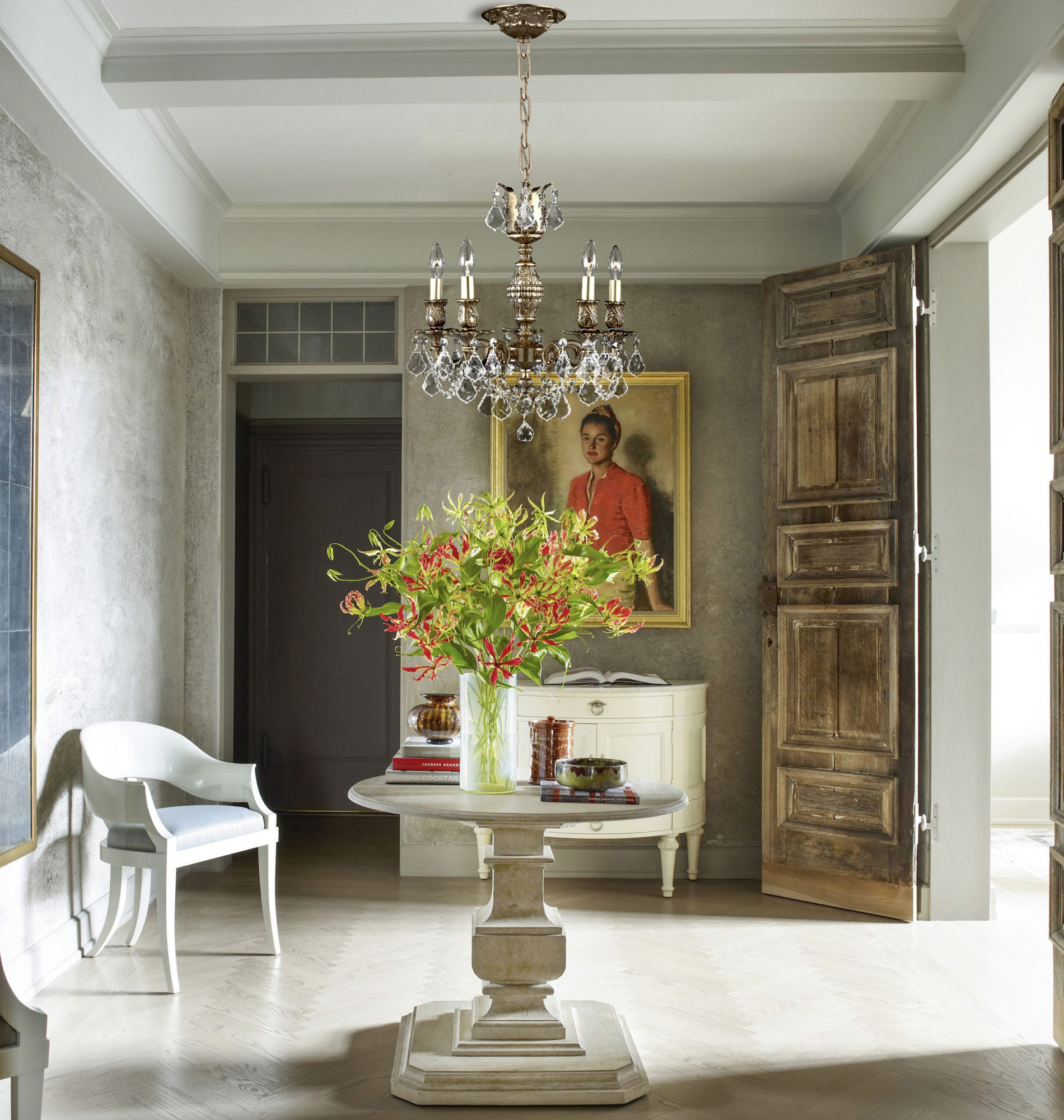 Installation Gallery | Entry/Foyer Lighting | Chandeliers & Pendants